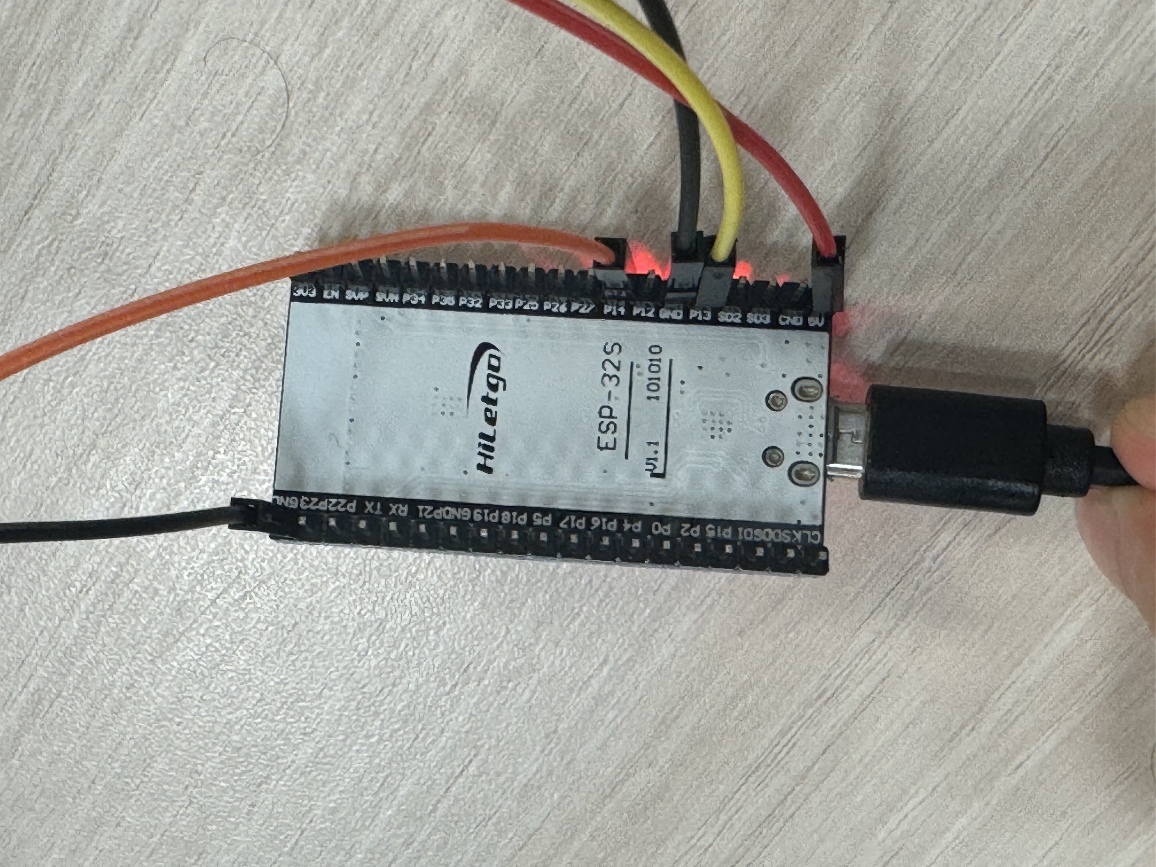 Using a PIR Motion Sensor with ESP32 – ECE 196